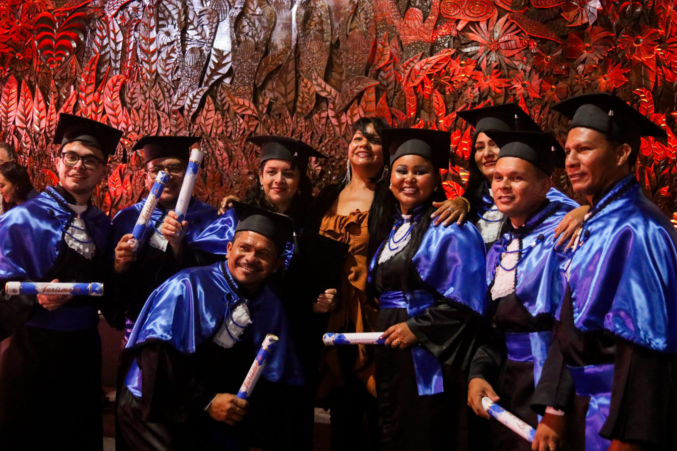 Com diploma inédito, ribeirinhos formados em Gestão de Turismo ampliam ...